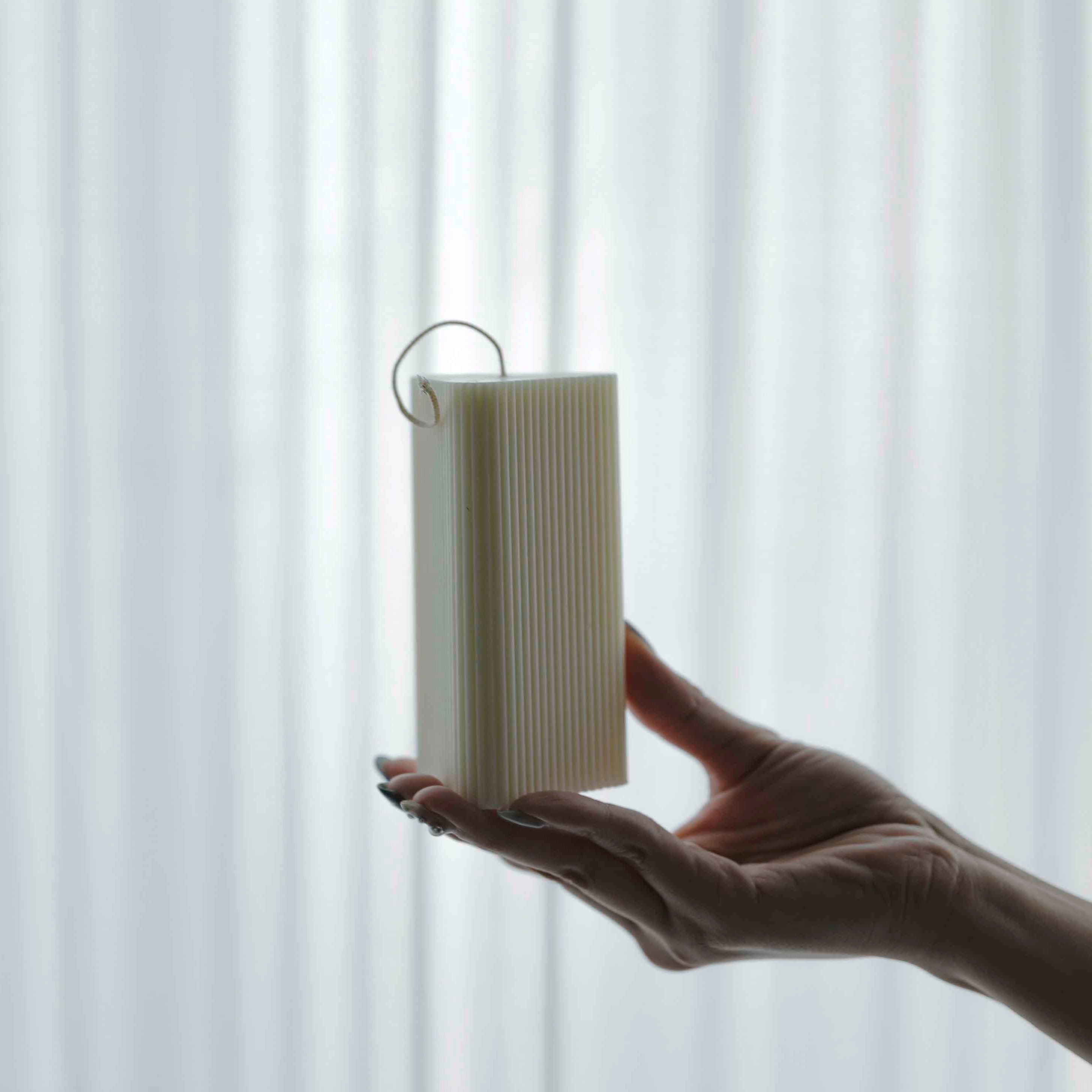 Triangle Candle– LUVONICAL flower works